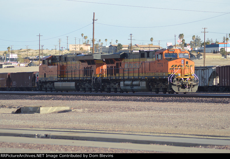 BNSF 7774